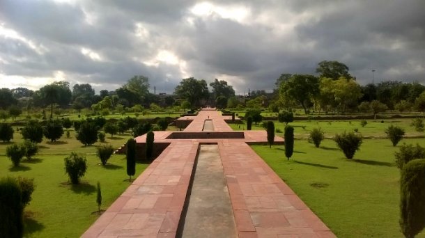Top 10 Things To Do In Agra, India (For Nature & History Lovers)
