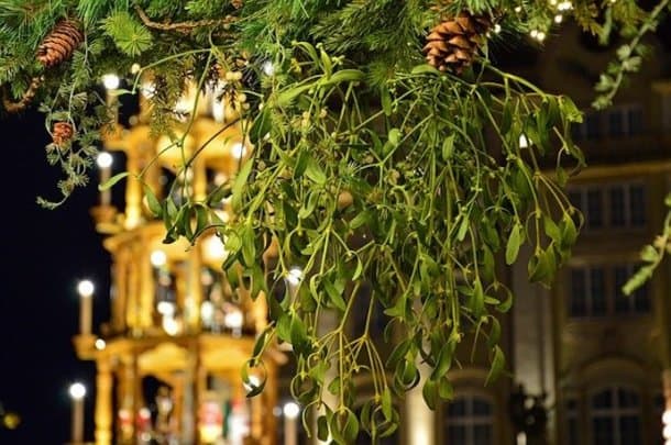 30 Symbols Of Christmas The History Of Christmas Decorations 30-symbols-of-christmas-the-history-of-christmas-decorations